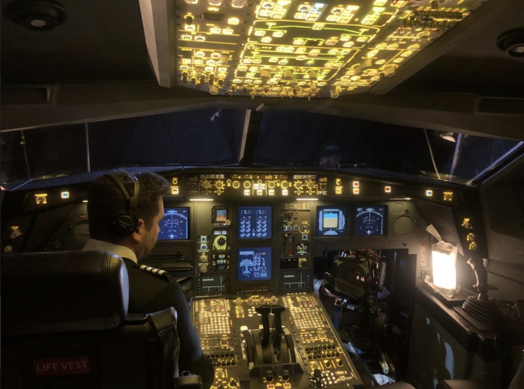 AIRCRAFT COCKPITS FOR FILMING - Shoot Aviation UK : Shoot Aviation UK